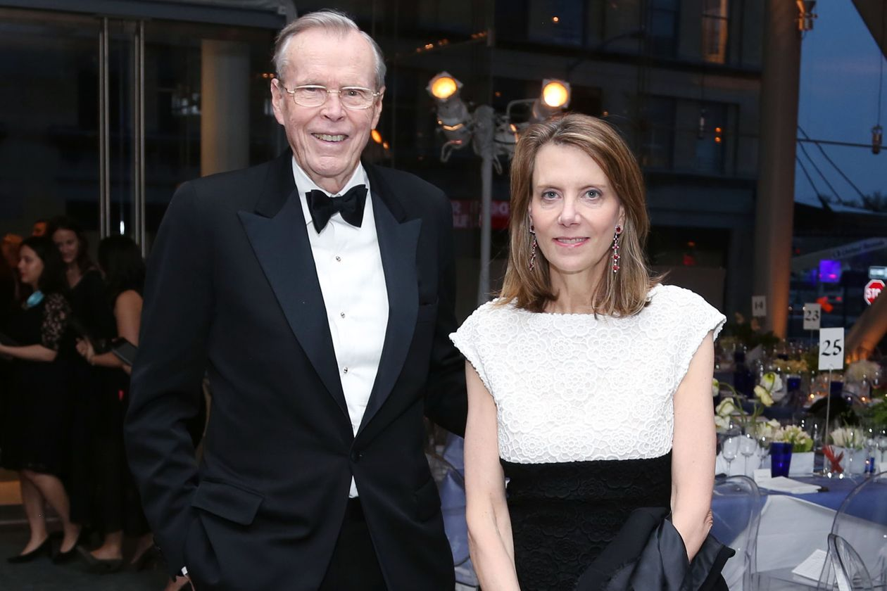 Auction Houses Miss Out on $450 Million Collection of Late ...