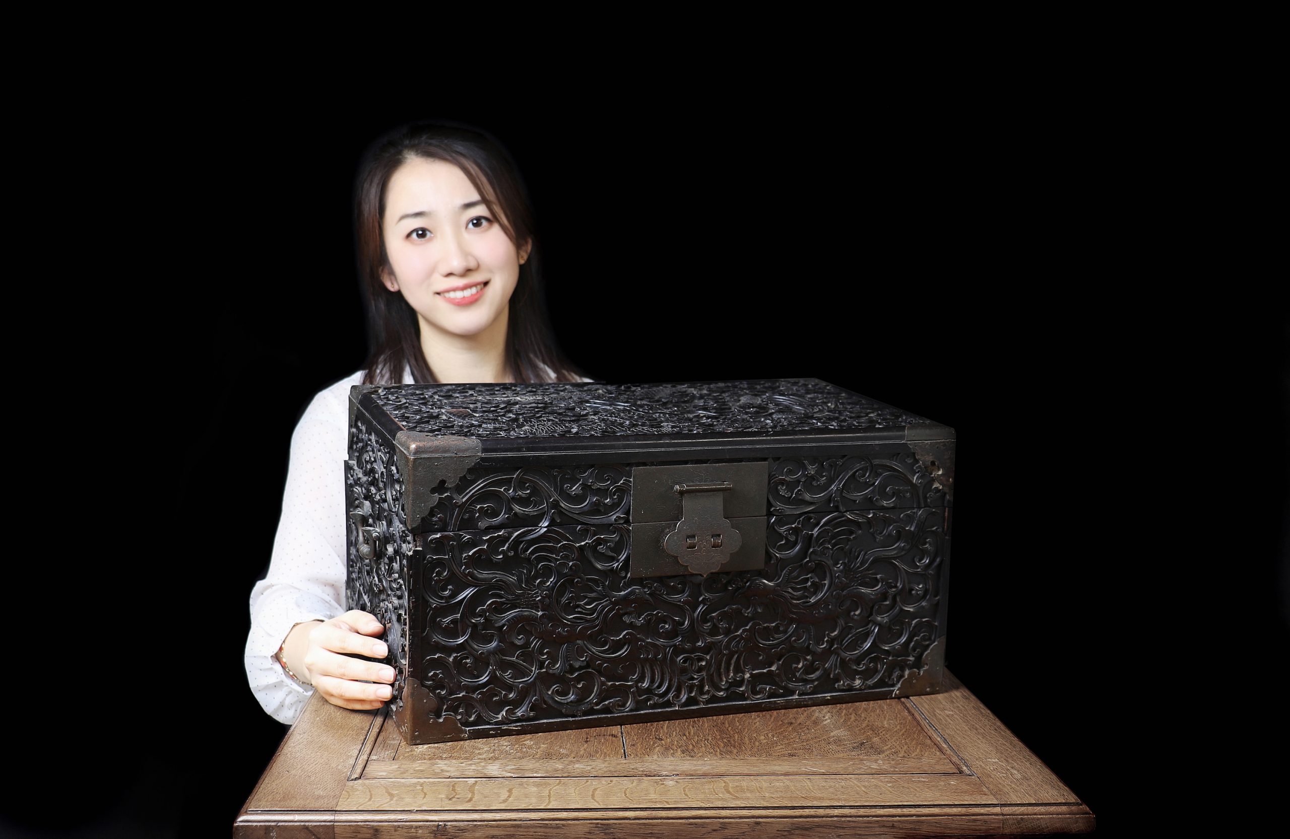 Dragon box in revered Chinese hardwood sells for $180,480 at UK auction ...